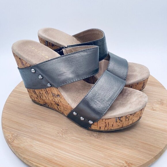 Very Volatile | Shoes | Very Volatile Wedge Sandals Womens 9 Gray ...